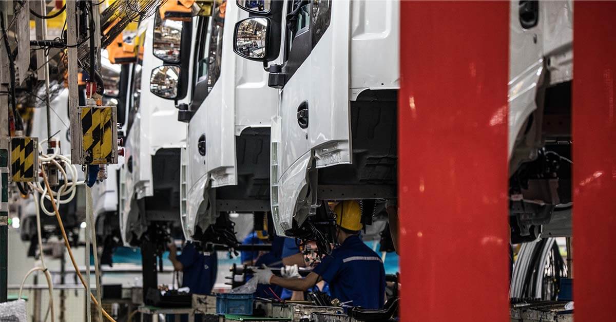 How Automakers Can Navigate the Semiconductor Chip Shortage | GEP Blog